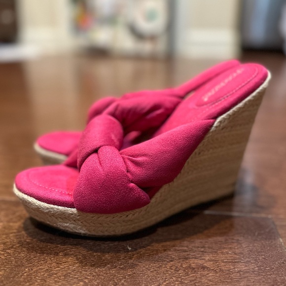 Shoe Dazzle | Shoes | Shoe Dazzle Hot Pink Wedge High Heel Slip On ...
